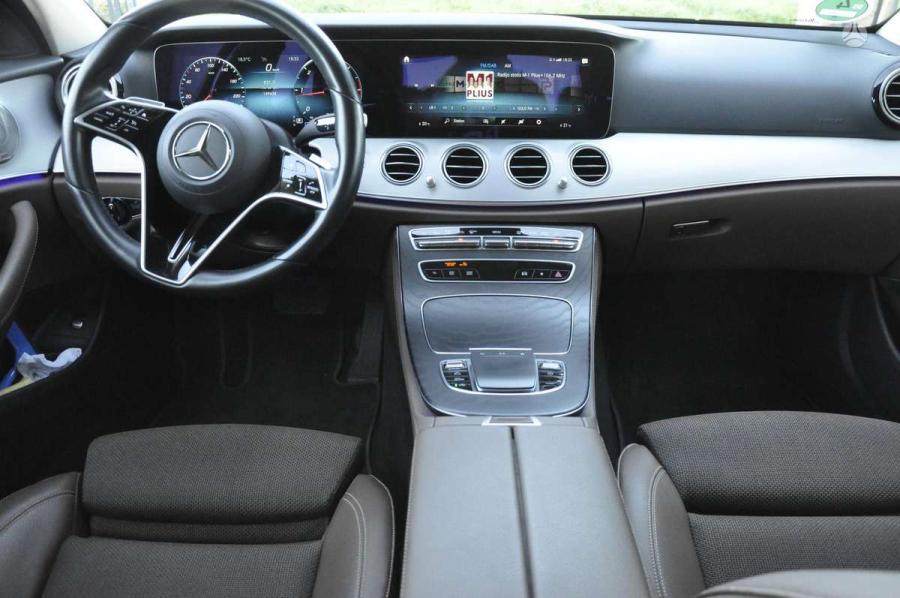 Черный Мерседес E 220 2021 в Вильнюс, объемом двигателя 1.95 л и пробегом 150 тыс. км за 28500 €, фото 12 на AUTOMOTO.COM.LV