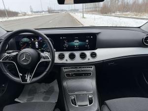 Черный Мерседес E 220 2022 в Шяуляй, объемом двигателя 1.95 л и пробегом 63 тыс. км за 39990 €, фото 9 на AUTOMOTO.COM.LV