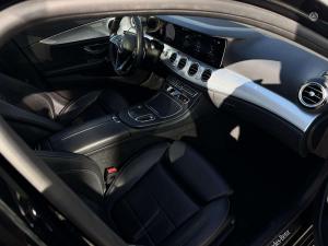 Черный Мерседес E 220 2022 в Вильнюс, объемом двигателя 1.95 л и пробегом 295 тыс. км за 20999 €, фото 11 на AUTOMOTO.COM.LV