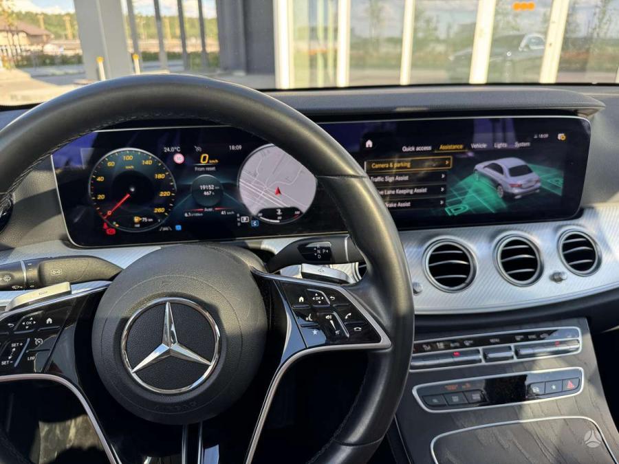 Черный Мерседес E 220 2022 в Вильнюс, объемом двигателя 1.95 л и пробегом 295 тыс. км за 20999 €, фото 15 на AUTOMOTO.COM.LV