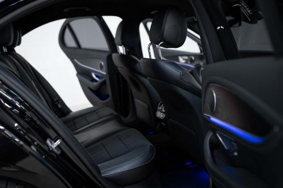 Black Mercedes-Benz E 220 2022 in Tallinn, with an engine capacity of 2.00 L and mileage of 114 thousand km for 27990 €, photo 10 on AUTOMOTO.COM.LV