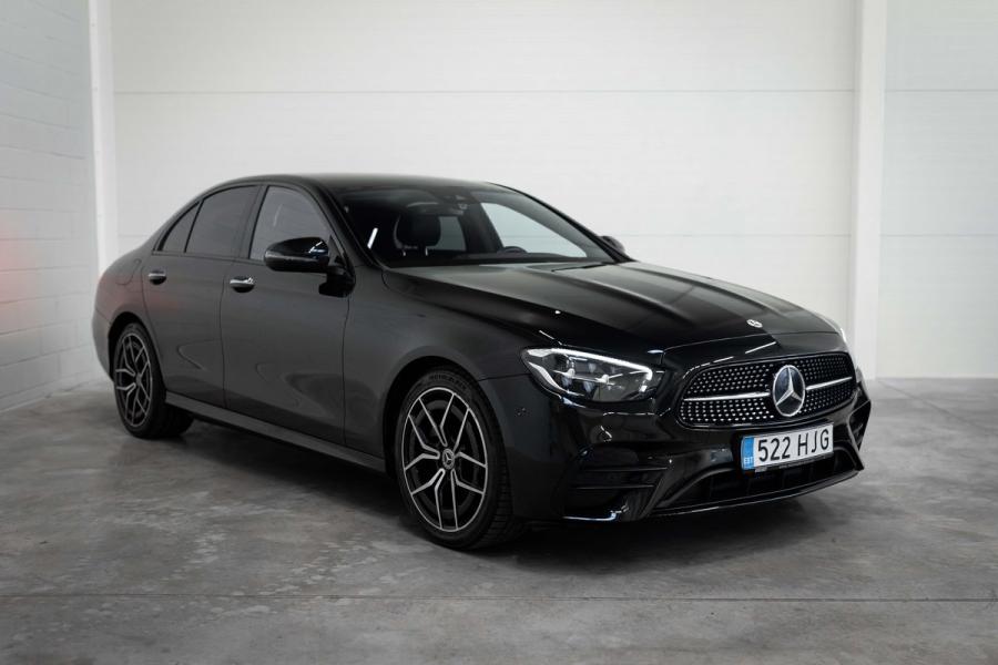 Black Mercedes-Benz E 220 2022 in Tallinn, with an engine capacity of 2.00 L and mileage of 114 thousand km for 27990 €, photo 17 on AUTOMOTO.COM.LV