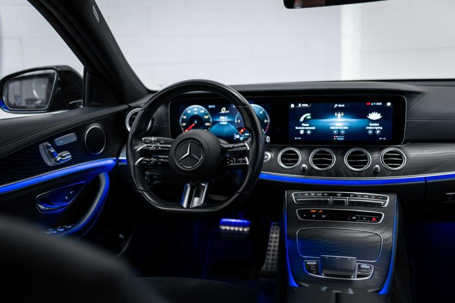 Black Mercedes-Benz E 220 2022 in Tallinn, with an engine capacity of 2.00 L and mileage of 114 thousand km for 27990 €, photo 26 on AUTOMOTO.COM.LV