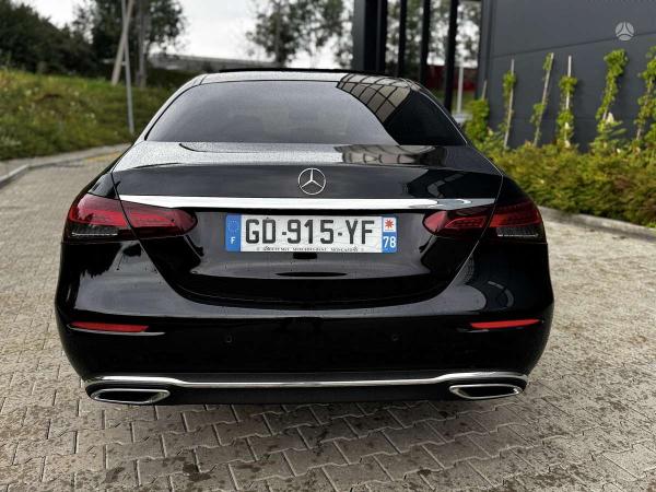 Черный Мерседес E 220 2022 в Вильнюс, объемом двигателя 2.00 л и пробегом 250 тыс. км за 20999 €, фото 6 на AUTOMOTO.COM.LV