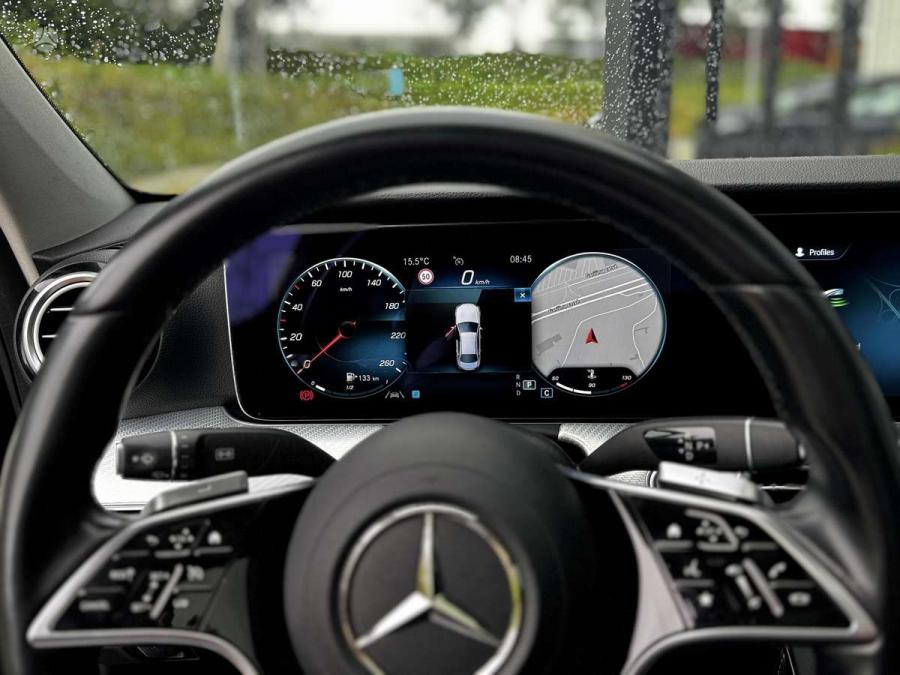 Черный Мерседес E 220 2022 в Вильнюс, объемом двигателя 2.00 л и пробегом 250 тыс. км за 20999 €, фото 14 на AUTOMOTO.COM.LV