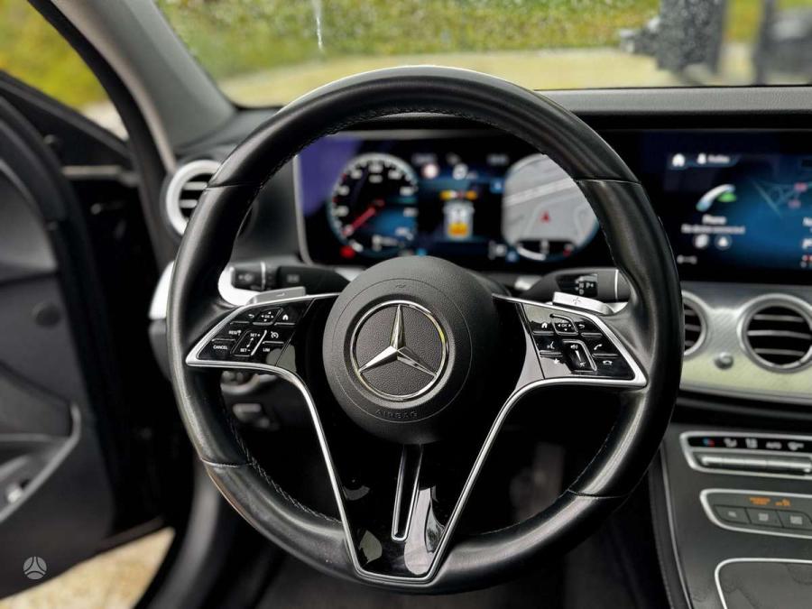 Черный Мерседес E 220 2022 в Вильнюс, объемом двигателя 2.00 л и пробегом 250 тыс. км за 20999 €, фото 18 на AUTOMOTO.COM.LV