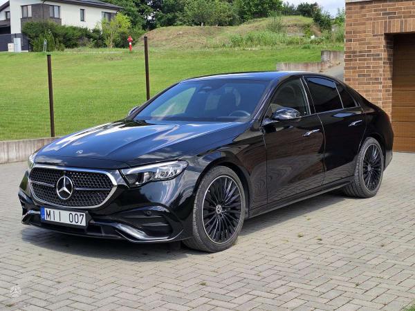Черный Мерседес E 220 2024 в Электренай, объемом двигателя 1.99 л и пробегом 76 тыс. км за 53000 €, фото 1 на AUTOMOTO.COM.LV