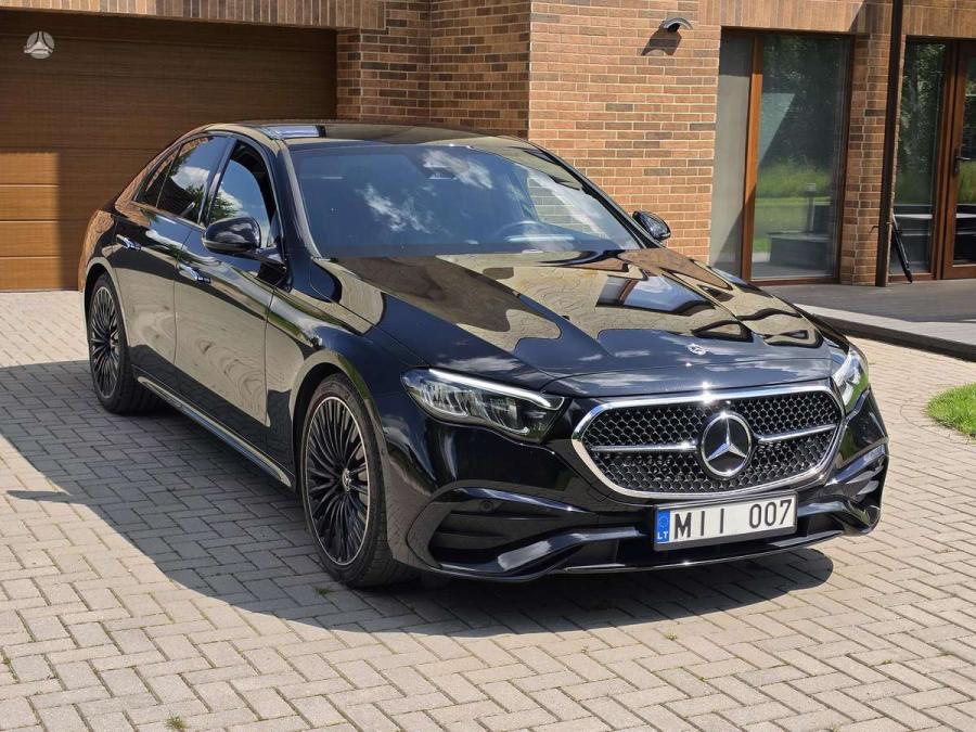 Черный Мерседес E 220 2024 в Электренай, объемом двигателя 1.99 л и пробегом 76 тыс. км за 53000 €, фото 5 на AUTOMOTO.COM.LV