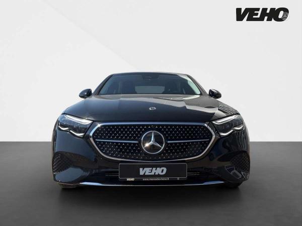 Melns Mercedes-Benz E 220 2025 Viļņa, ar dzinēja tilpumu 1.99 L un nobraukumu 14 tūkst. km par 48900 €, foto 4 vietnē AUTOMOTO.COM.LV