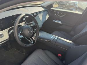 Черный Мерседес E 220 2025 в Вильнюс, объемом двигателя 1.99 л и пробегом 14 тыс. км за 48900 €, фото 18 на AUTOMOTO.COM.LV