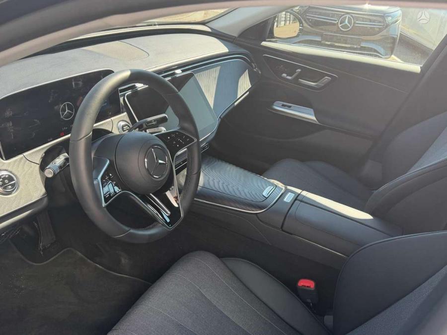 Черный Мерседес E 220 2025 в Вильнюс, объемом двигателя 1.99 л и пробегом 14 тыс. км за 48900 €, фото 18 на AUTOMOTO.COM.LV