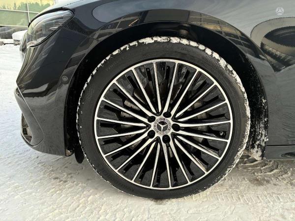 Черный Мерседес E 220 2026 в Вильнюс, объемом двигателя 1.99 л и пробегом 5 тыс. км за 74900 €, фото 11 на AUTOMOTO.COM.LV