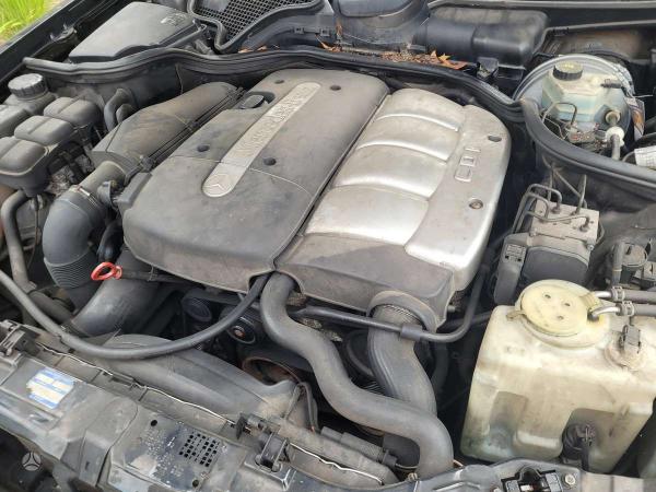 Black Mercedes-Benz E 220 2003 in Marijampole, with an engine capacity of 2.20 L and mileage of 367 thousand km for 1650 €, photo 8 on AUTOMOTO.COM.LV