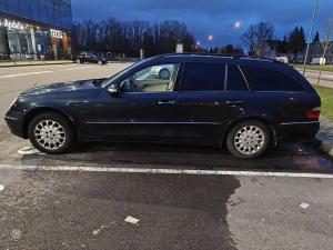 Melns Mercedes-Benz E 220 2004 Klaipėda, ar dzinēja tilpumu 2.15 L un nobraukumu 353 tūkst. km par 2000 €, foto 6 vietnē AUTOMOTO.COM.LV