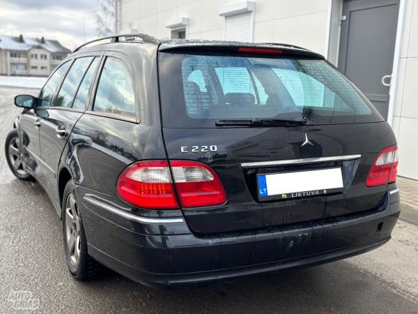 Black Mercedes-Benz E 220 2004 in Vilnius, with an engine capacity of 2.10 L and mileage of 380 thousand km for 1500 €, photo 7 on AUTOMOTO.COM.LV