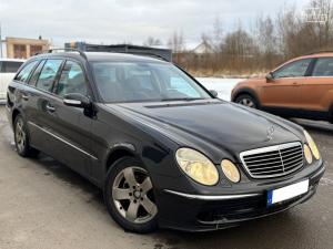 Black Mercedes-Benz E 220 2004 in Vilnius, with an engine capacity of 2.10 L and mileage of 380 thousand km for 1500 €, photo 2 on AUTOMOTO.COM.LV