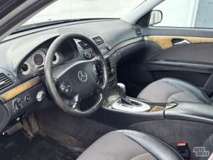 Black Mercedes-Benz E 220 2004 in Vilnius, with an engine capacity of 2.10 L and mileage of 380 thousand km for 1500 €, photo 12 on AUTOMOTO.COM.LV