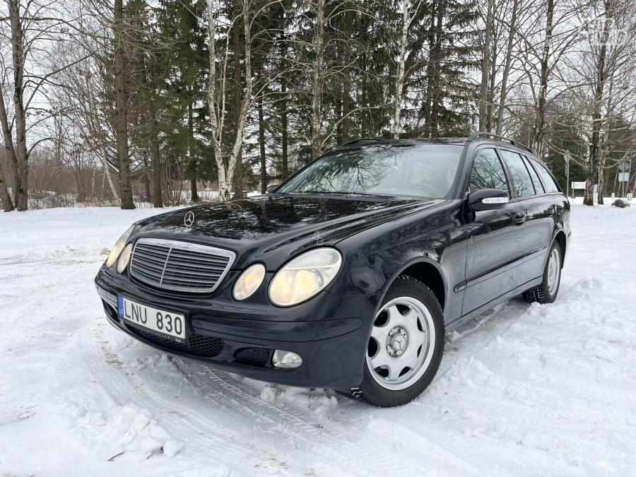 Black Mercedes-Benz E 220 2004 in Siauliai, with an engine capacity of 2.10 L and mileage of 350 thousand km for 2199 €, photo 1 on AUTOMOTO.COM.LV