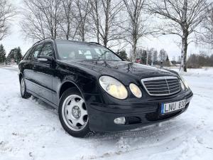 Black Mercedes-Benz E 220 2004 in Siauliai, with an engine capacity of 2.10 L and mileage of 350 thousand km for 2199 €, photo 2 on AUTOMOTO.COM.LV
