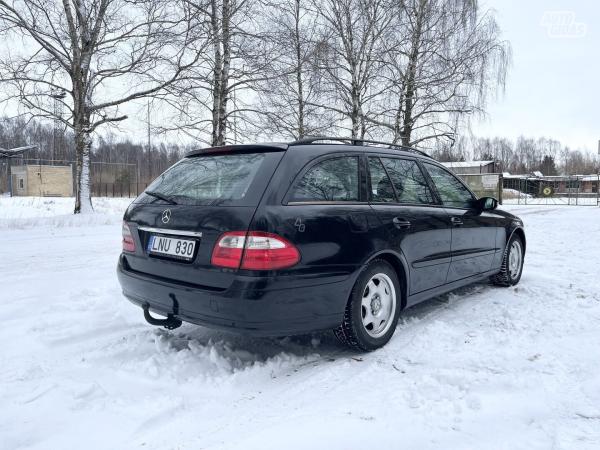 Black Mercedes-Benz E 220 2004 in Siauliai, with an engine capacity of 2.10 L and mileage of 350 thousand km for 2199 €, photo 4 on AUTOMOTO.COM.LV