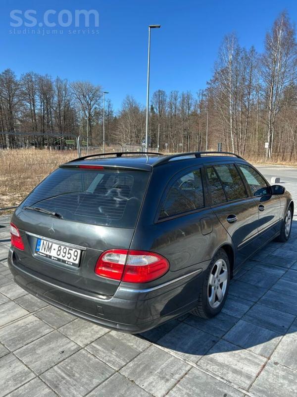 Melns Mercedes-Benz E 220 2004 Liepāja, ar dzinēja tilpumu 2.20 L un nobraukumu 330 tūkst. km par 2000 €, foto 2 vietnē AUTOMOTO.COM.LV