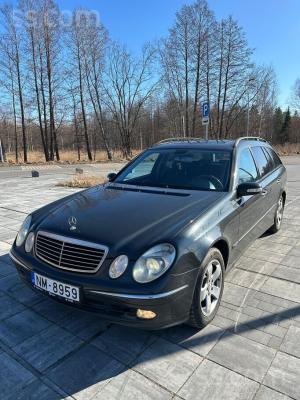 Melns Mercedes-Benz E 220 2004 Liepāja, ar dzinēja tilpumu 2.20 L un nobraukumu 330 tūkst. km par 2000 €, foto 4 vietnē AUTOMOTO.COM.LV