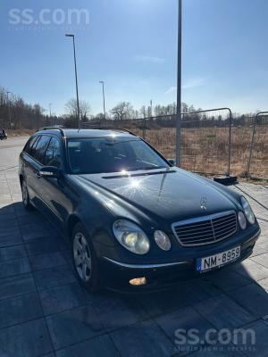 Melns Mercedes-Benz E 220 2004 Liepāja, ar dzinēja tilpumu 2.20 L un nobraukumu 330 tūkst. km par 2000 €, foto  vietnē AUTOMOTO.COM.LV