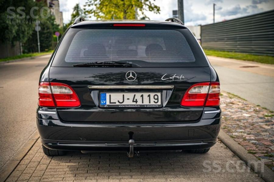 Черный Мерседес E 220 2004 в Рига, объемом двигателя 2.20 л и пробегом 342 тыс. км за 2490 €, фото 6 на AUTOMOTO.COM.LV