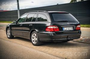 Черный Мерседес E 220 2004 в Рига, объемом двигателя 2.20 л и пробегом 342 тыс. км за 2490 €, фото 7 на AUTOMOTO.COM.LV