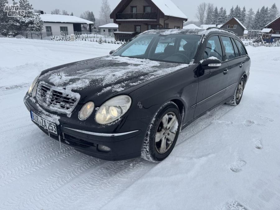 Черный Мерседес E 220 2005 в Вильнюс, объемом двигателя 2.20 л и пробегом 270 тыс. км за 1900 €, фото 1 на AUTOMOTO.COM.LV