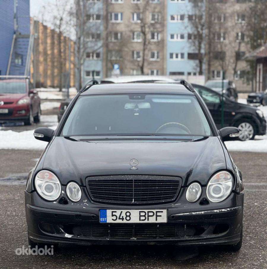 Black Mercedes-Benz E 220 2005 in Narva, with an engine capacity of 2.20 L and mileage of 323 thousand km for 1390 €, photo 3 on AUTOMOTO.COM.LV