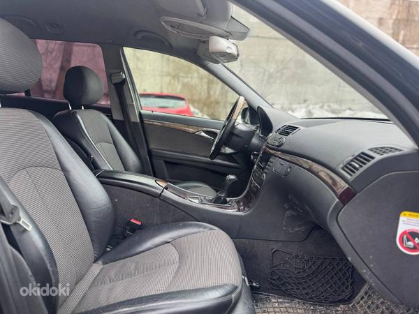 Черный Мерседес E 220 2005 в Нарва, объемом двигателя 2.20 л и пробегом 323 тыс. км за 1390 €, фото 6 на AUTOMOTO.COM.LV