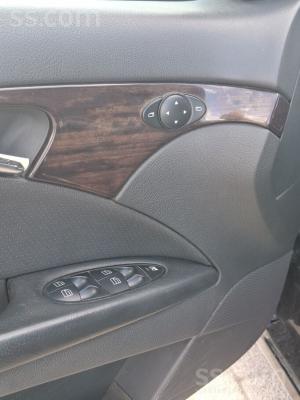 Melns Mercedes-Benz E 220 2005 Rīga, ar dzinēja tilpumu 2.20 L un nobraukumu 425 tūkst. km par 1600 €, foto 19 vietnē AUTOMOTO.COM.LV