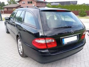 Melns Mercedes-Benz E 220 2005 Šauļi, ar dzinēja tilpumu 2.14 L un nobraukumu 324 tūkst. km par 2350 €, foto 8 vietnē AUTOMOTO.COM.LV