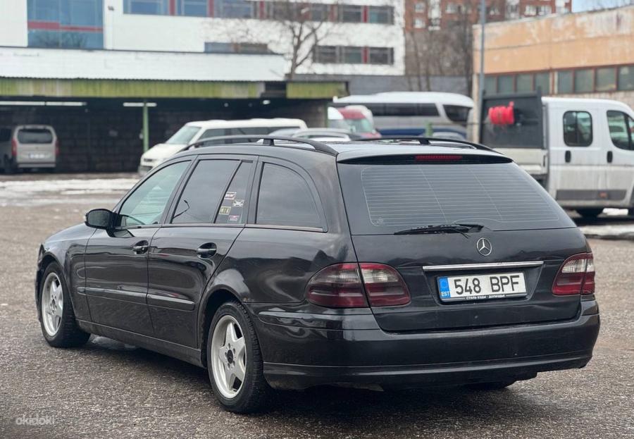 Черный Мерседес E 220 2005 в Нарва, объемом двигателя 2.20 л и пробегом 323 тыс. км за 1390 €, фото 14 на AUTOMOTO.COM.LV