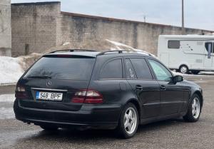 Черный Мерседес E 220 2005 в Нарва, объемом двигателя 2.20 л и пробегом 323 тыс. км за 1000 €, фото 4 на AUTOMOTO.COM.LV