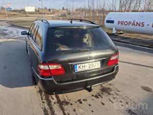 Черный Мерседес E 220 2006 в Даугавпилс, объемом двигателя 2.20 л и пробегом 285 тыс. км за 3500 €, фото 4 на AUTOMOTO.COM.LV