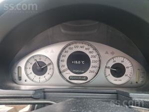 Черный Мерседес E 220 2006 в Даугавпилс, объемом двигателя 2.20 л и пробегом 285 тыс. км за 3500 €, фото 7 на AUTOMOTO.COM.LV