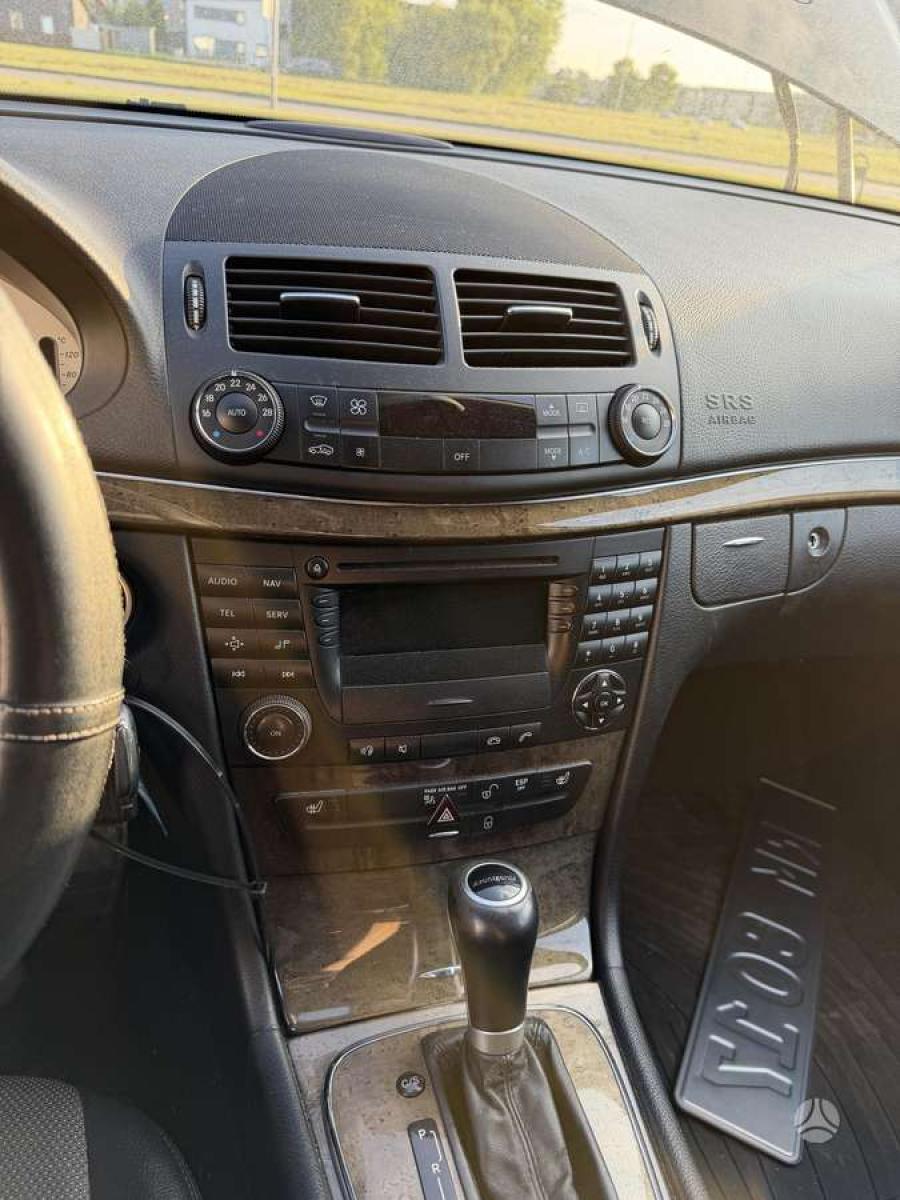 Черный Мерседес E 220 2006 в Каунас, объемом двигателя 2.20 л и пробегом 430 тыс. км за 2200 €, фото 12 на AUTOMOTO.COM.LV