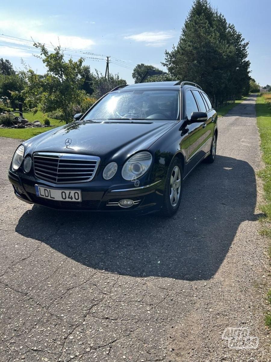 Melns Mercedes-Benz E 220 2006 Kupiškis, ar dzinēja tilpumu 2.10 L un nobraukumu 317 tūkst. km par 3100 €, foto 3 vietnē AUTOMOTO.COM.LV