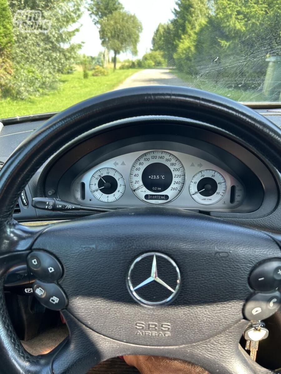 Melns Mercedes-Benz E 220 2006 Kupiškis, ar dzinēja tilpumu 2.10 L un nobraukumu 317 tūkst. km par 3100 €, foto 14 vietnē AUTOMOTO.COM.LV