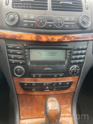 Черный Мерседес E 220 2006 в Рига, объемом двигателя 2.20 л и пробегом 363 тыс. км за 1800 €, фото 9 на AUTOMOTO.COM.LV