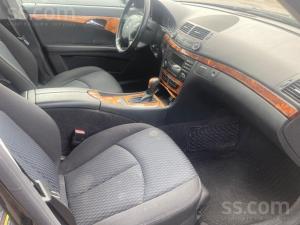Черный Мерседес E 220 2006 в Рига, объемом двигателя 2.20 л и пробегом 363 тыс. км за 1800 €, фото 18 на AUTOMOTO.COM.LV