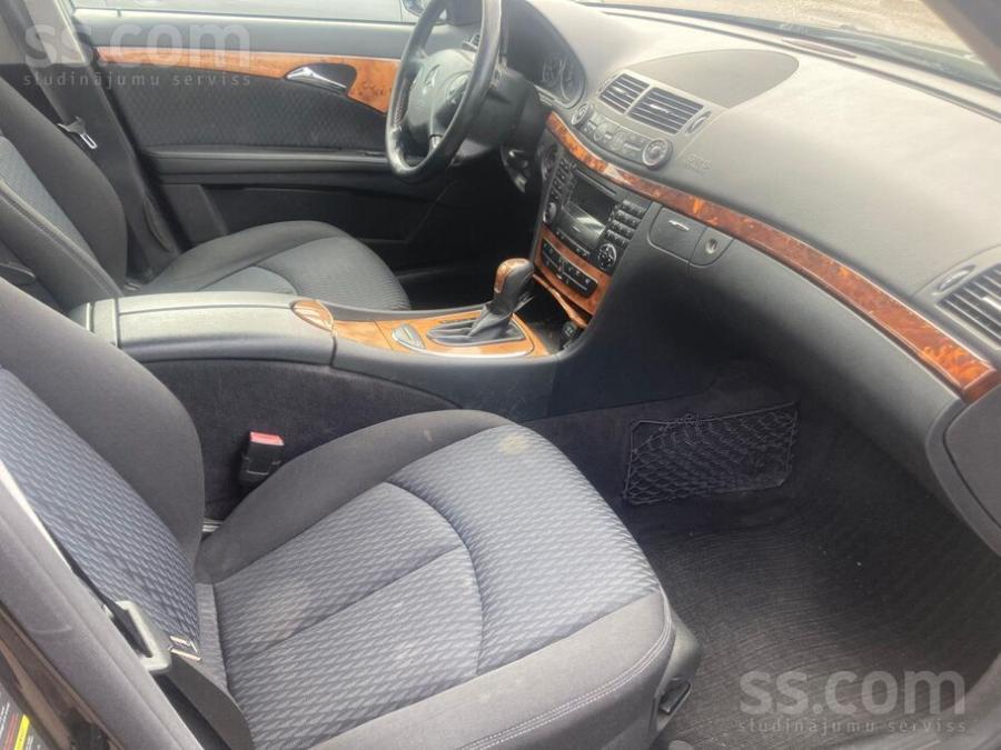 Черный Мерседес E 220 2006 в Рига, объемом двигателя 2.20 л и пробегом 363 тыс. км за 1800 €, фото 18 на AUTOMOTO.COM.LV