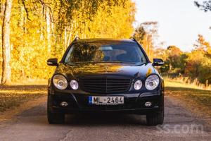 Черный Мерседес E 220 2006 в Елгава, объемом двигателя 2.20 л и пробегом 472 тыс. км за 3550 €, фото  на AUTOMOTO.COM.LV