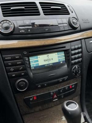 Черный Мерседес E 220 2007 в Вильнюс, объемом двигателя 2.15 л и пробегом 308 тыс. км за 2950 €, фото 12 на AUTOMOTO.COM.LV