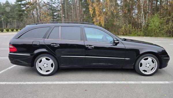 Melns Mercedes-Benz E 220 2007 Viļņa, ar dzinēja tilpumu 2.15 L un nobraukumu 326 tūkst. km par 3800 €, foto 5 vietnē AUTOMOTO.COM.LV