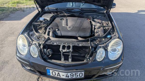 Black Mercedes-Benz E 220 2007 in Liepaja, with an engine capacity of 2.20 L and mileage of 287 thousand km for 4995 €, photo 6 on AUTOMOTO.COM.LV