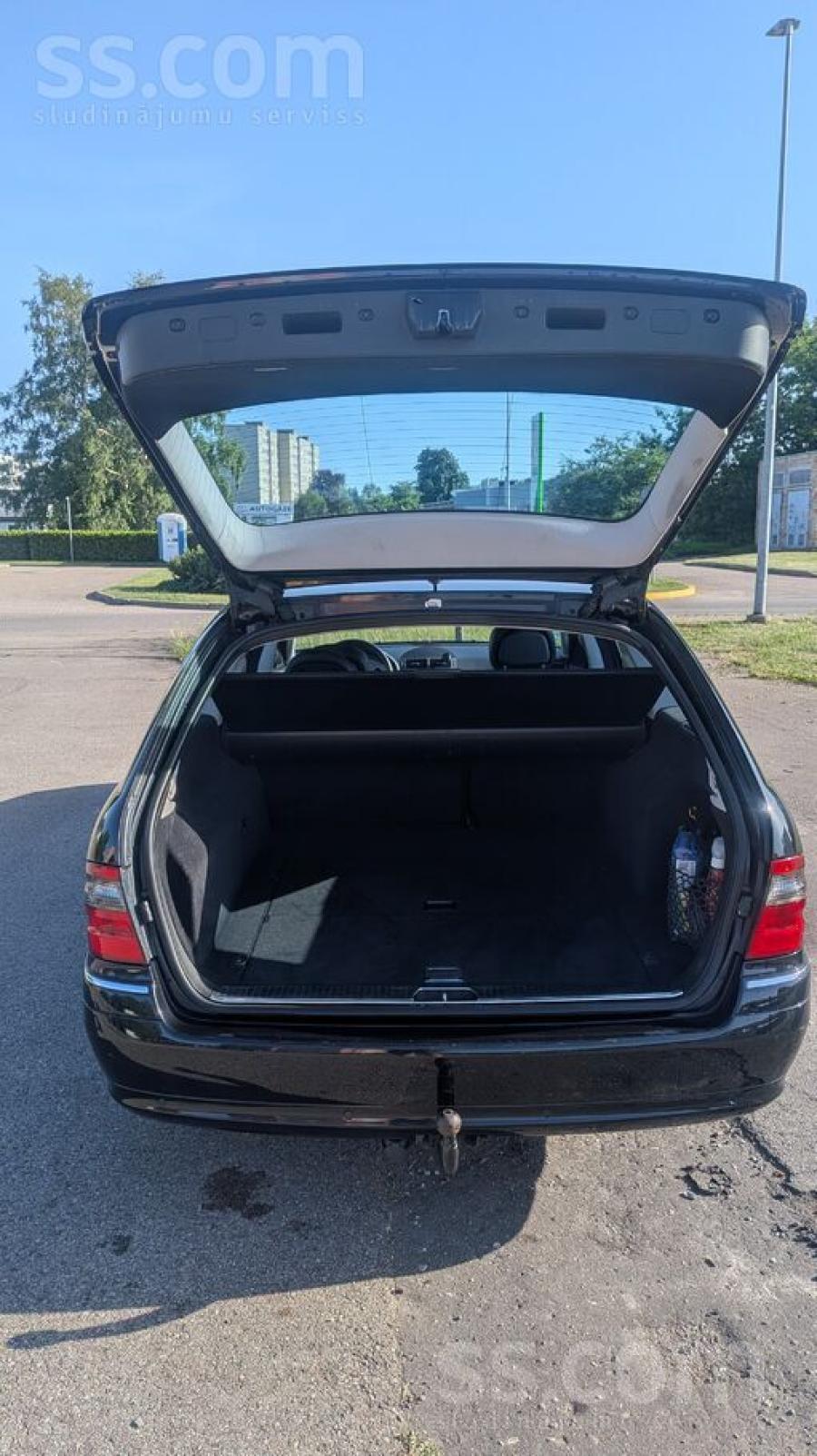 Melns Mercedes-Benz E 220 2007 Liepāja, ar dzinēja tilpumu 2.20 L un nobraukumu 287 tūkst. km par 4995 €, foto 8 vietnē AUTOMOTO.COM.LV
