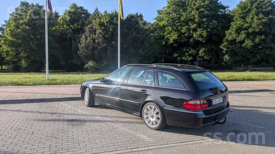 Melns Mercedes-Benz E 220 2007 Liepāja, ar dzinēja tilpumu 2.20 L un nobraukumu 287 tūkst. km par 4995 €, foto 13 vietnē AUTOMOTO.COM.LV